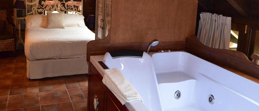 Escapada Valle de Soba: Habitación Suite con jacuzzi +SPA +Botella de ...